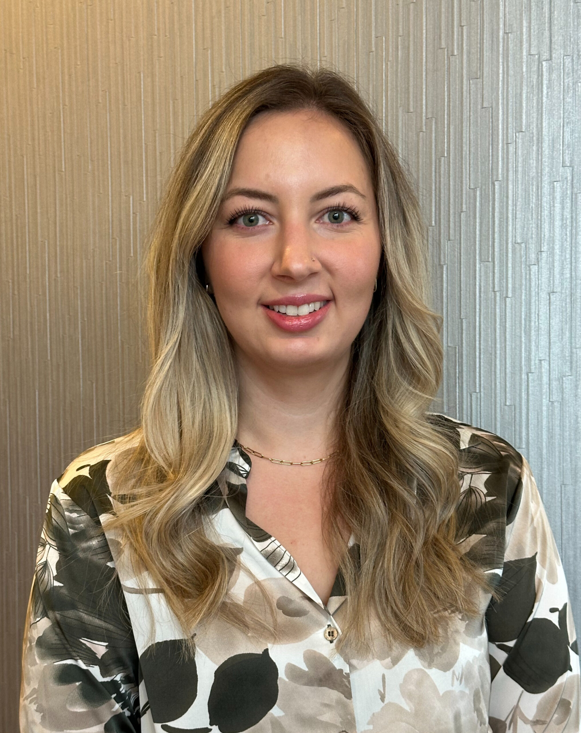 Dr. Kristen Wiemken | Our Team | Lakeshore Vein & Aesthetics Clinic